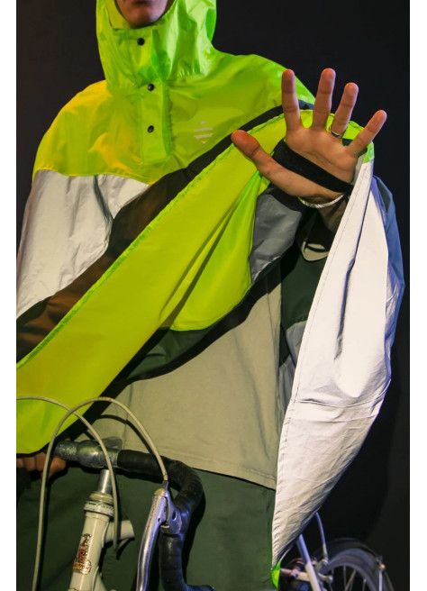 Reflective and waterproof bicycle rain cape - Urban Circus